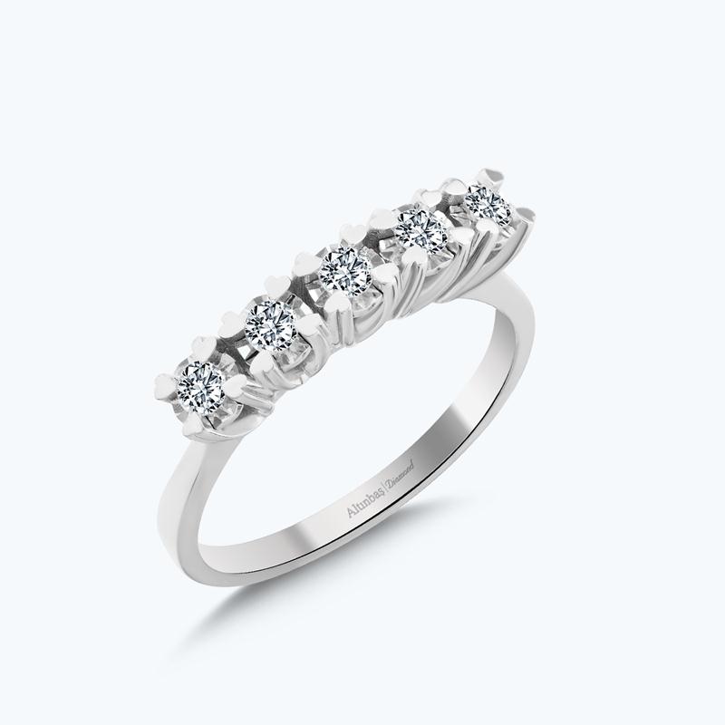 Pırlanta Beştaş Kalp Yüzük