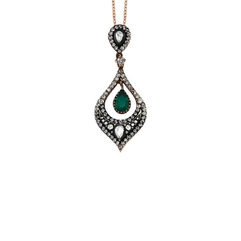 Elmas Zümrüt Kolye