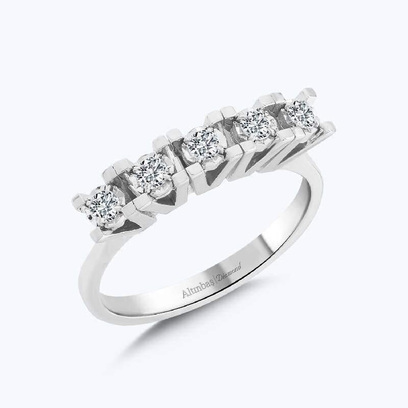 Pırlanta Beştaş Yüzük