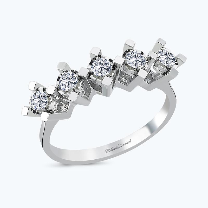 Pırlanta Beştaş Yüzük