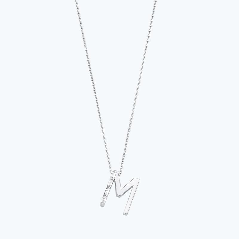 Pırlanta M Harfi Kolye