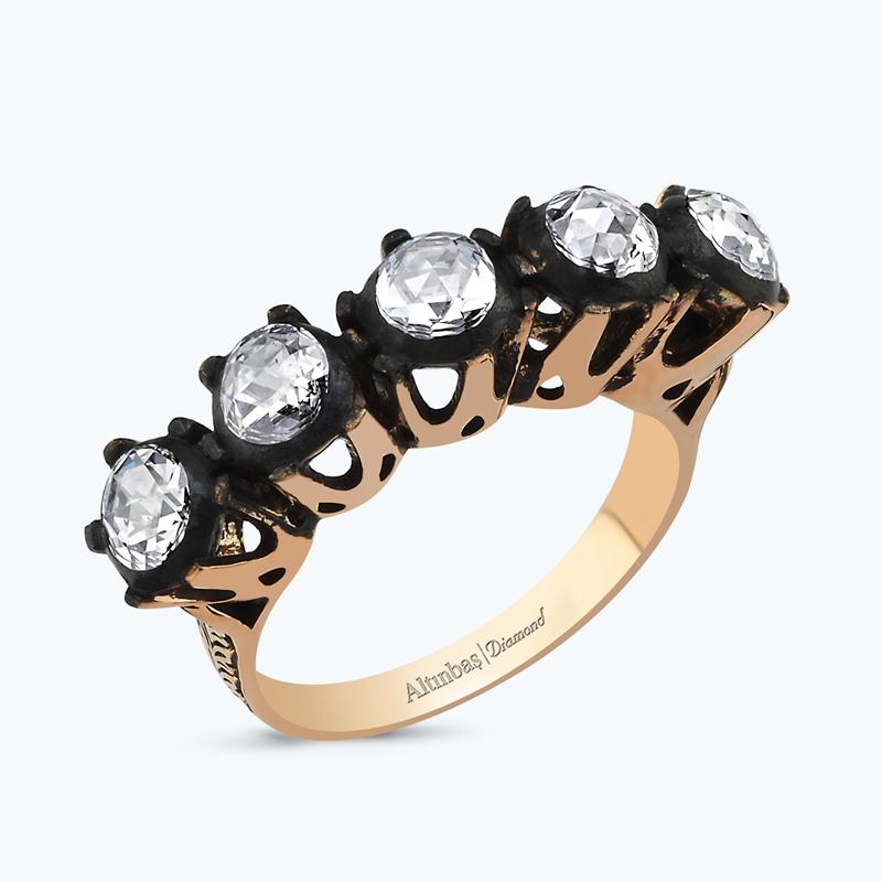 Elmas Beştaş Yüzük